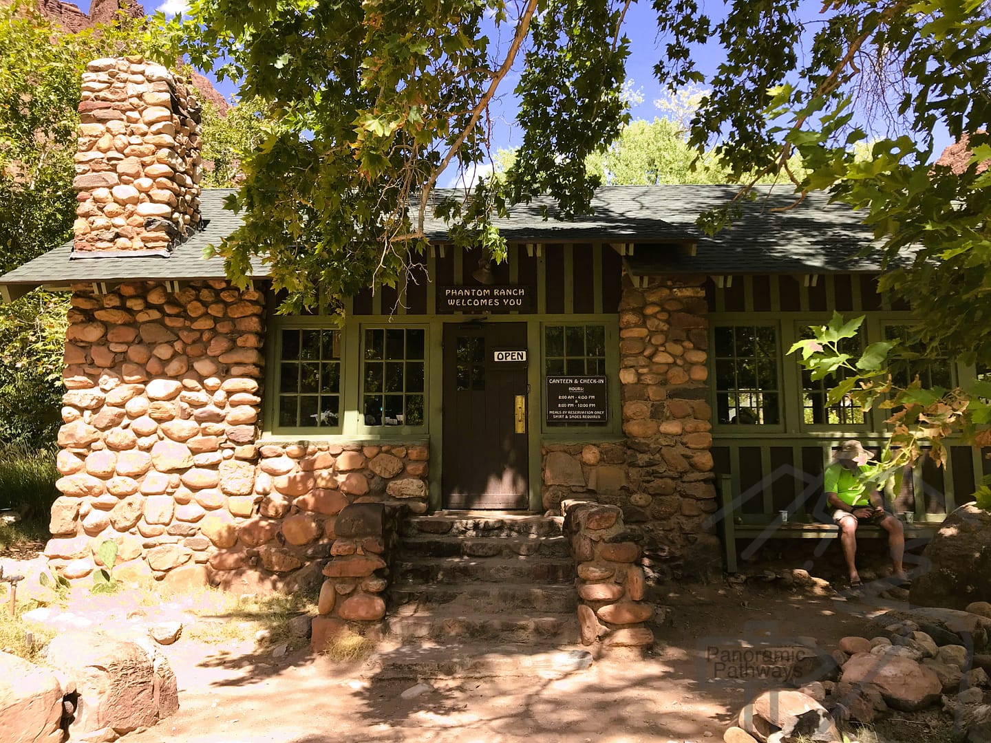 Grand Canyon Hike to Phantom Ranch - Panoramic Pathways